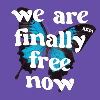 Abschlussmotiv P05 - Finally Free Butterfly || Abschlussshirts von SCHUL.AG